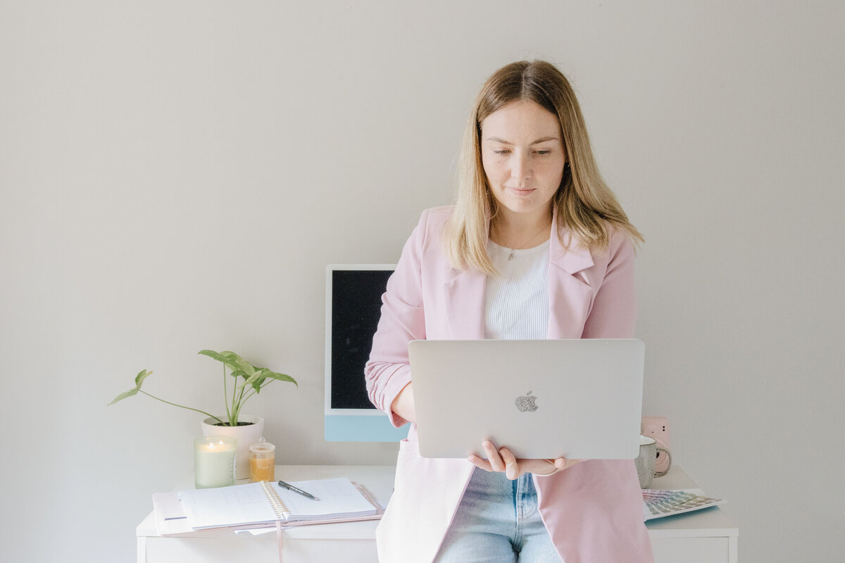 Auckland Brand & Website Designer | Design Charlotte