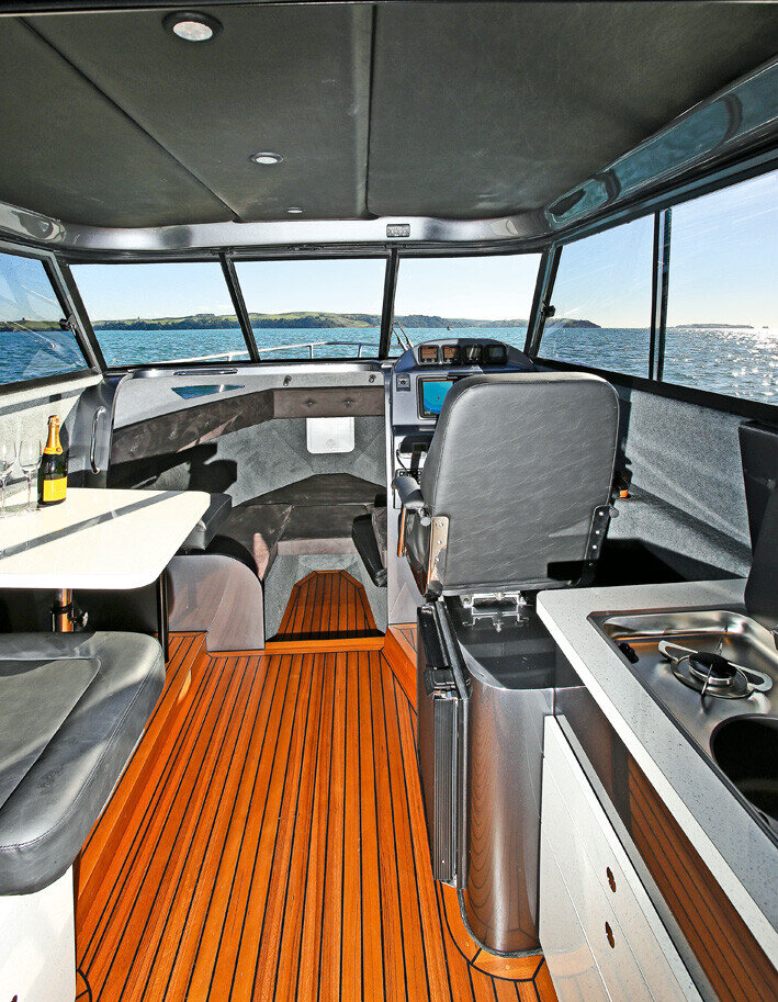 Southern XP 896 | Family Boats