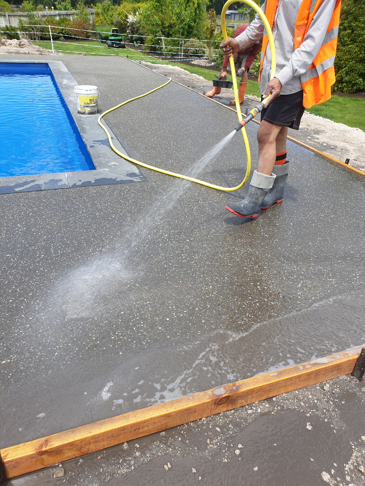 Exposed Aggregate Taupo | Custom Made Concrete