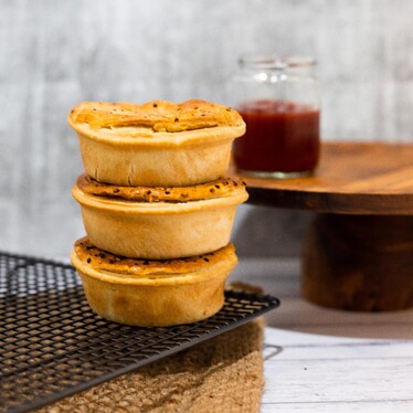 Award winning NZ pies | We love pies! | Oxford Pies