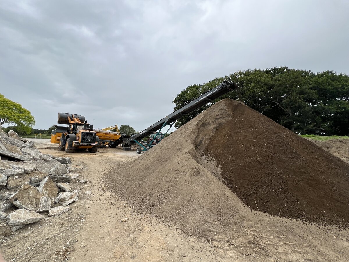 Earthcure | soil, recycling soil, dirt remediation, waste reduction ...