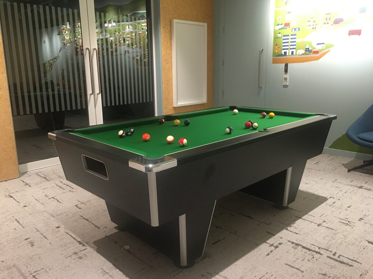 My Pool Table | The City Pool Table in Black and Green