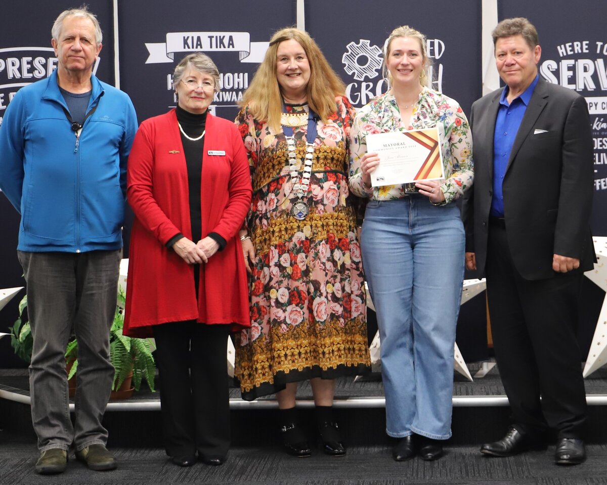 Jane Manson, Lockie Verner & Ian Wallace Shine at Waikato District ...