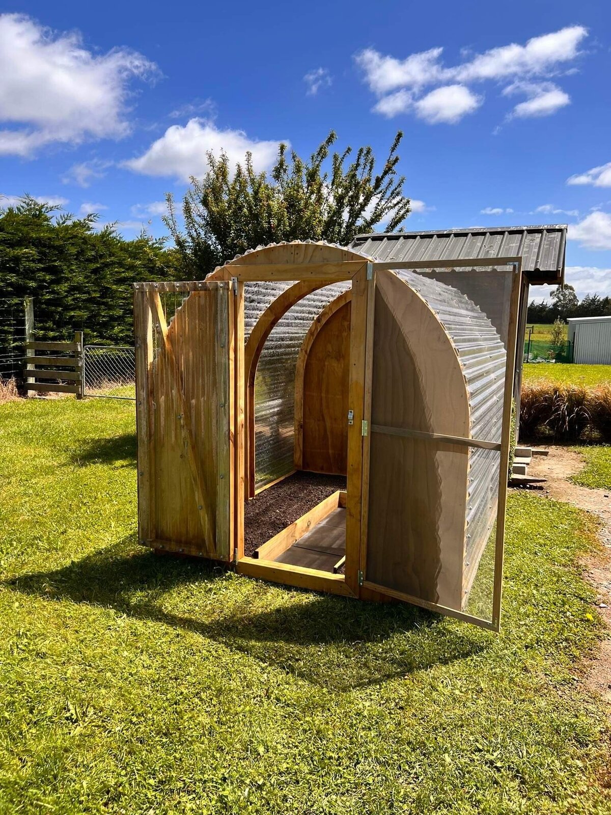 Perfect size tunnel houses for the backyard! | Southern Buildworks