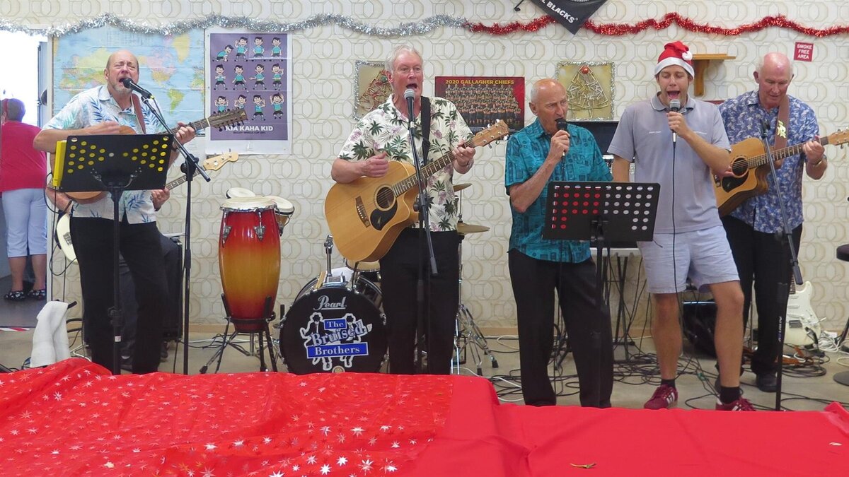 Gallery | Greg Gascoigne