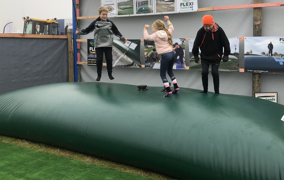 Flexi Tanks | Gallery | Bladder Storage Tanks | Effluent Tanks