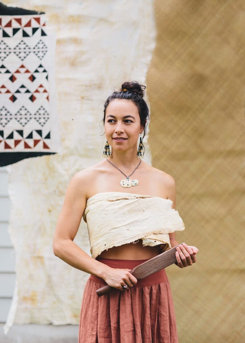 //024 Nikau Hindin, reviver of Aute | Welcome to NUKU