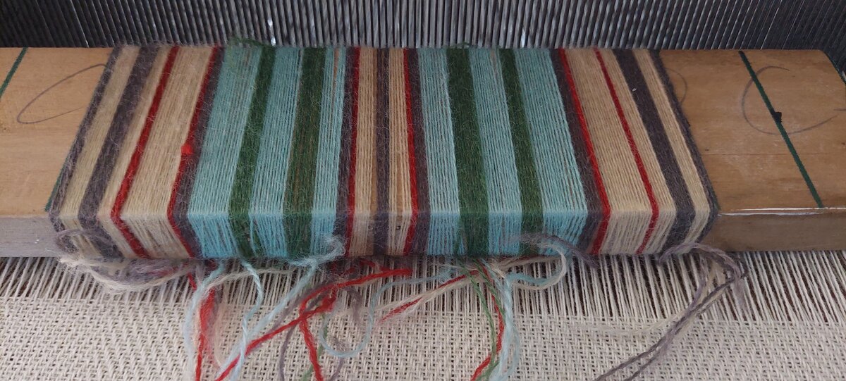 Weaving beautiful NZ wool textiles for you to treasure.