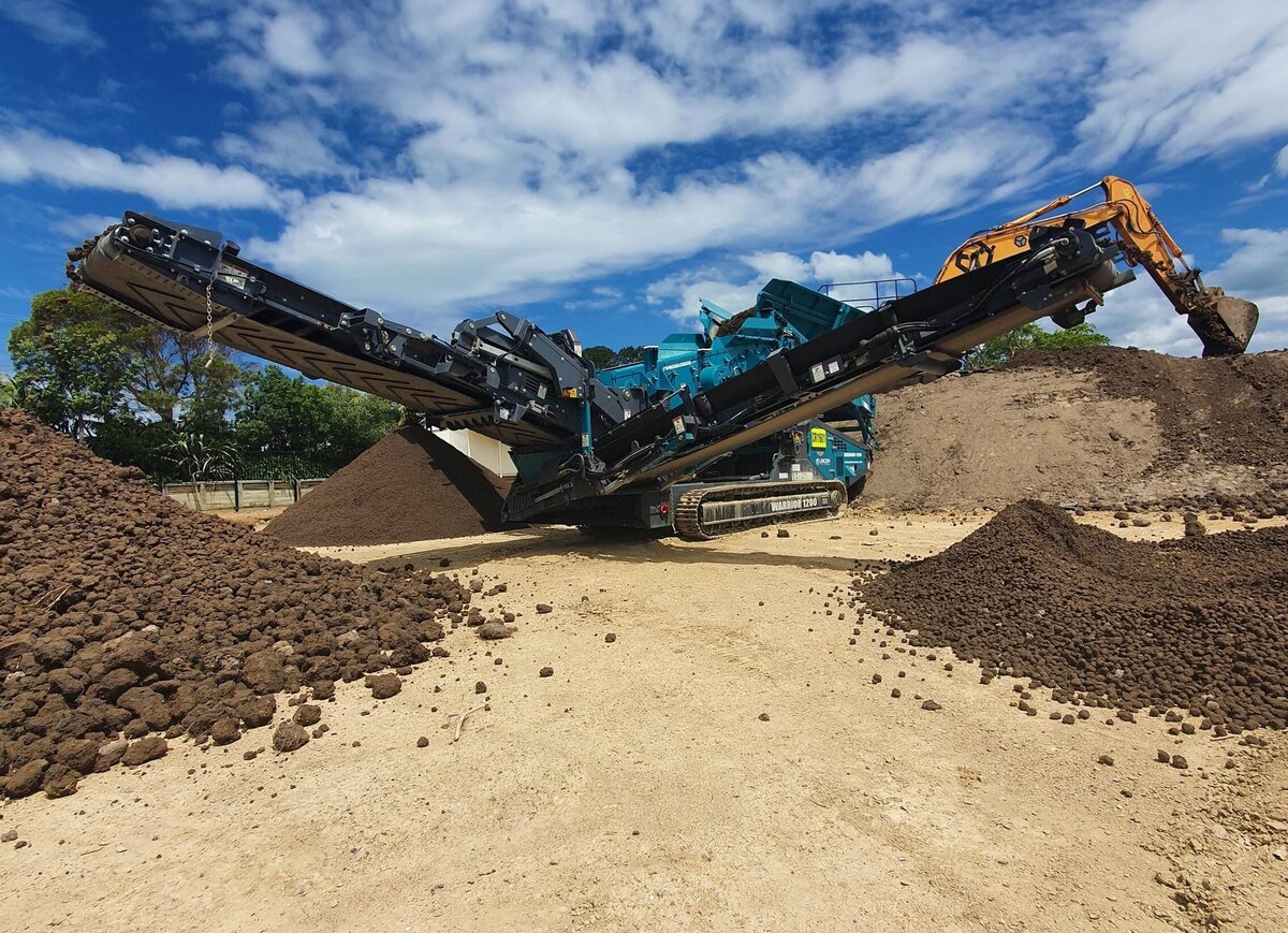 See our tough, high performance mobile screens & stackers | Crush & Screen