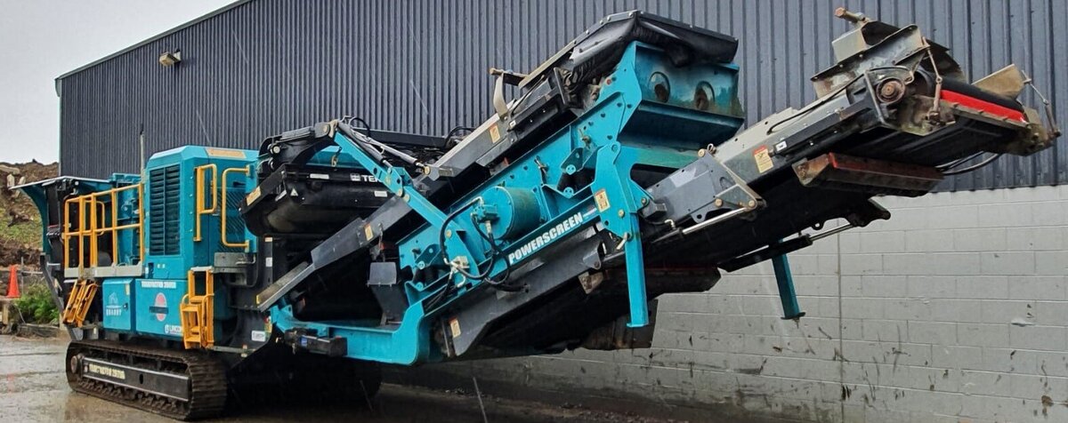Heavy duty crushers screens stackers excavator for sale | Crush & Screen