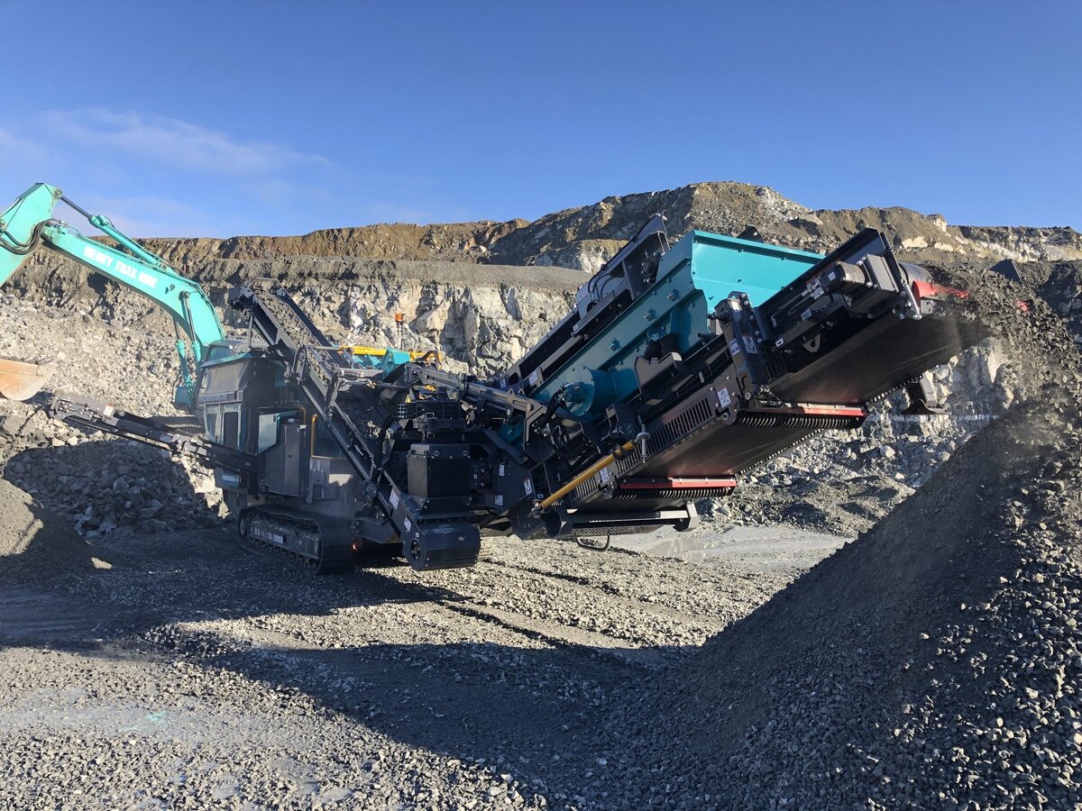 See our heavy duty, high capacity crushers for hire | Crush & Screen