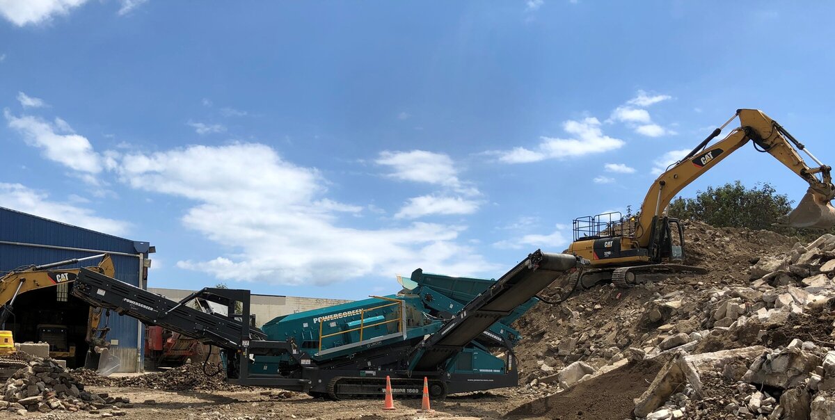 See our tough, high performance mobile screens & stackers | Crush & Screen