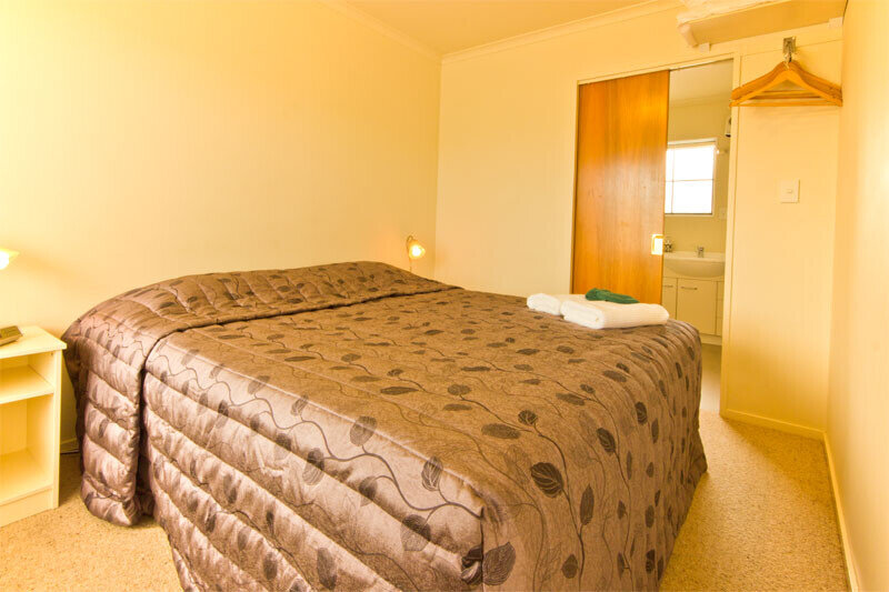 1 Bedroom Ground Floor (808) | Arrow Motel