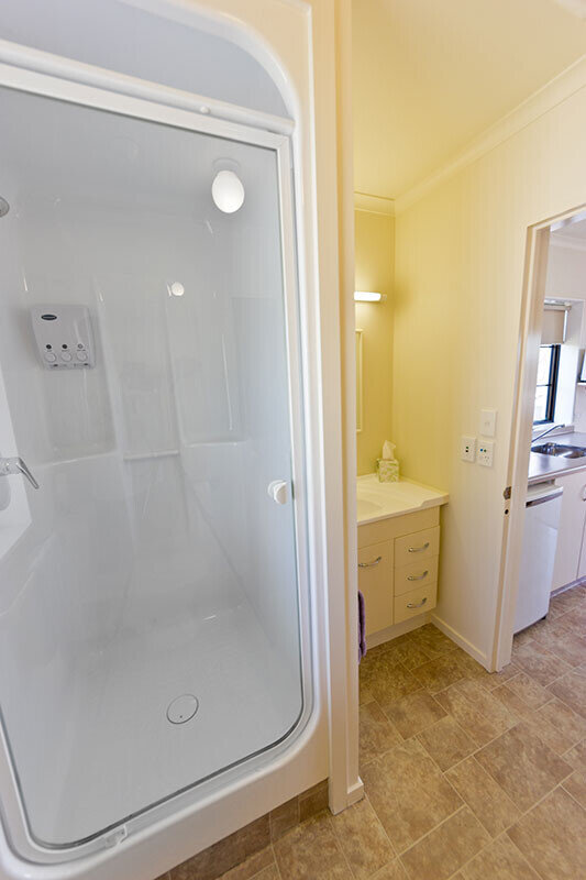 1 Bedroom Ground Floor (811) | Arrow Motel