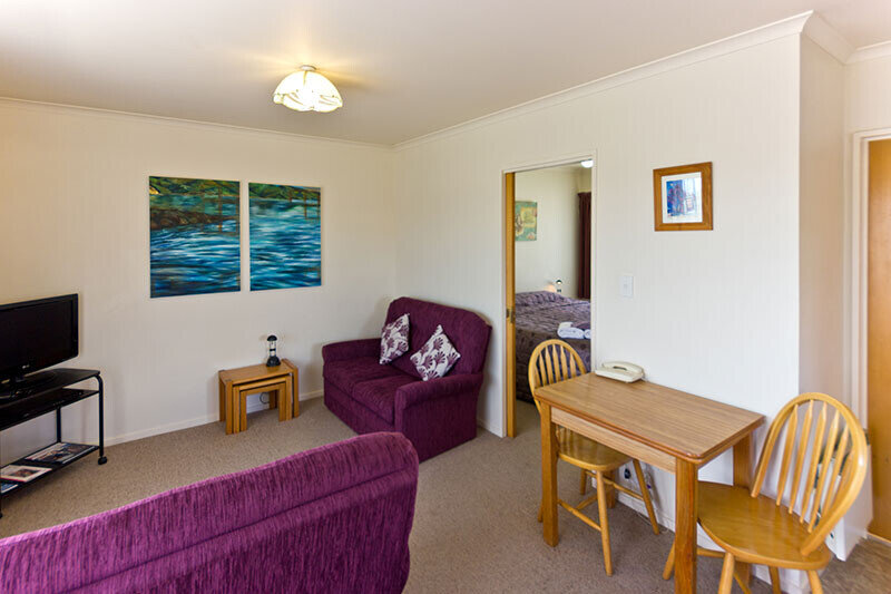 1 Bedroom Ground Floor (811) | Arrow Motel