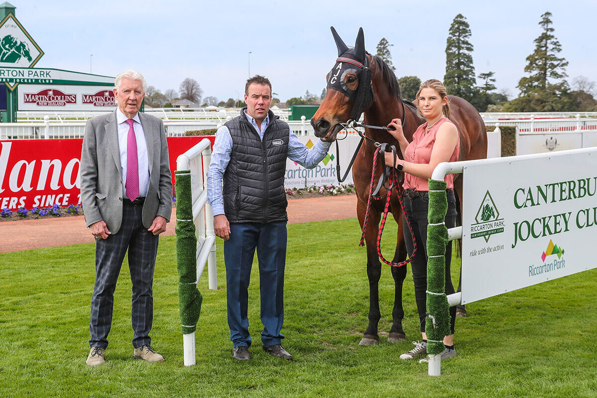 Trelawney celebrate Riccarton double | Trelawney Stud