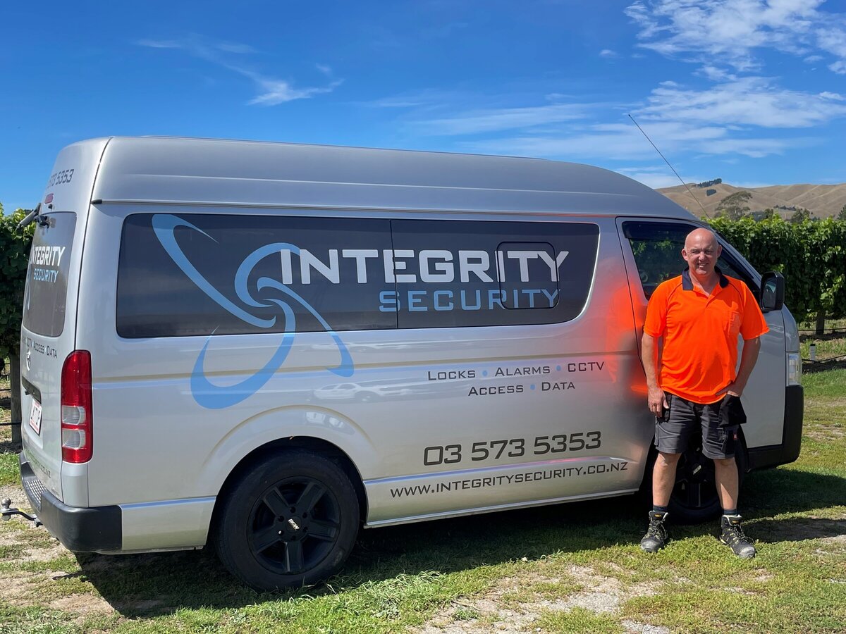 Locksmith & Security Specialists | Integrity Security