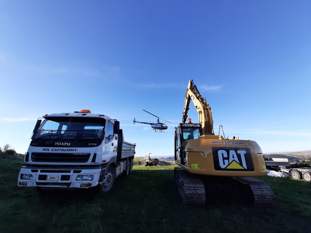Roil Earthworks Ltd (REL) | Hawke's Bay Earthmoving| Earthworks| Digger ...