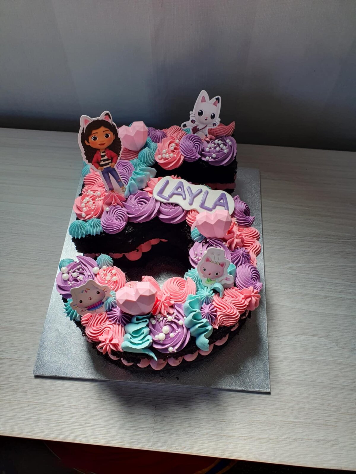 Breeze Cakes | Order Custom Cakes in Upper Hutt