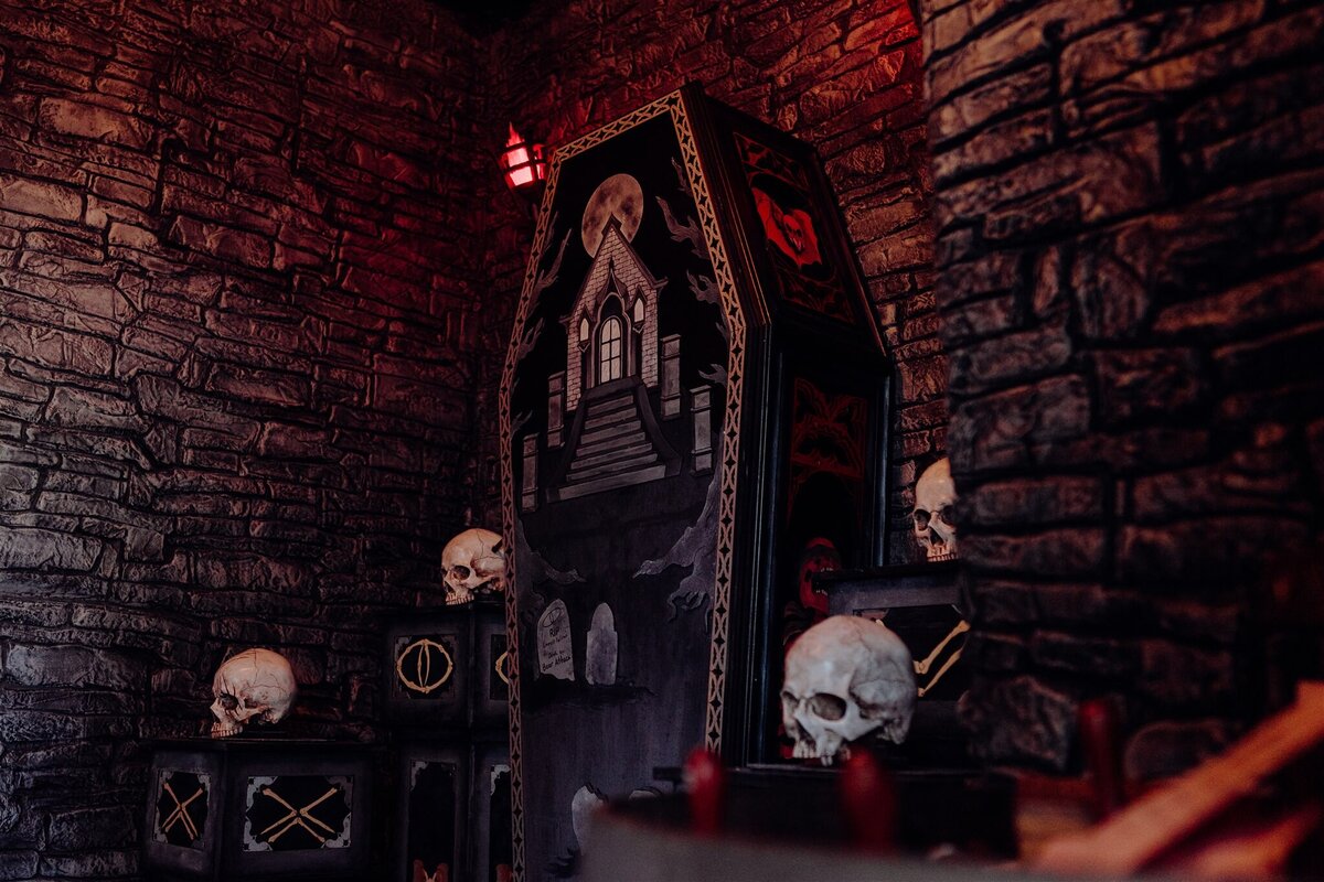 Book a Date with a Vampire | Escapist