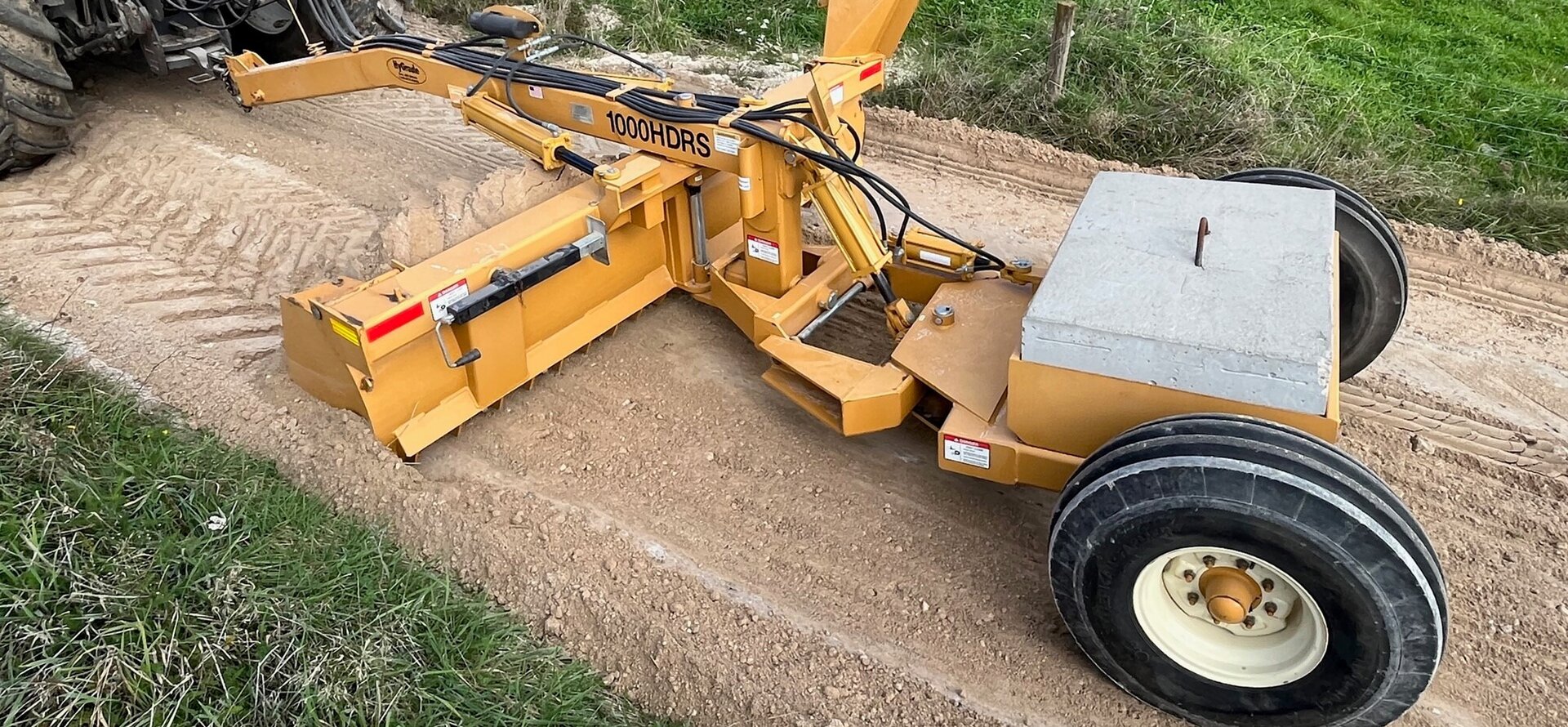 Hygrade | Pull Type Graders | Ag and Civil Machinery