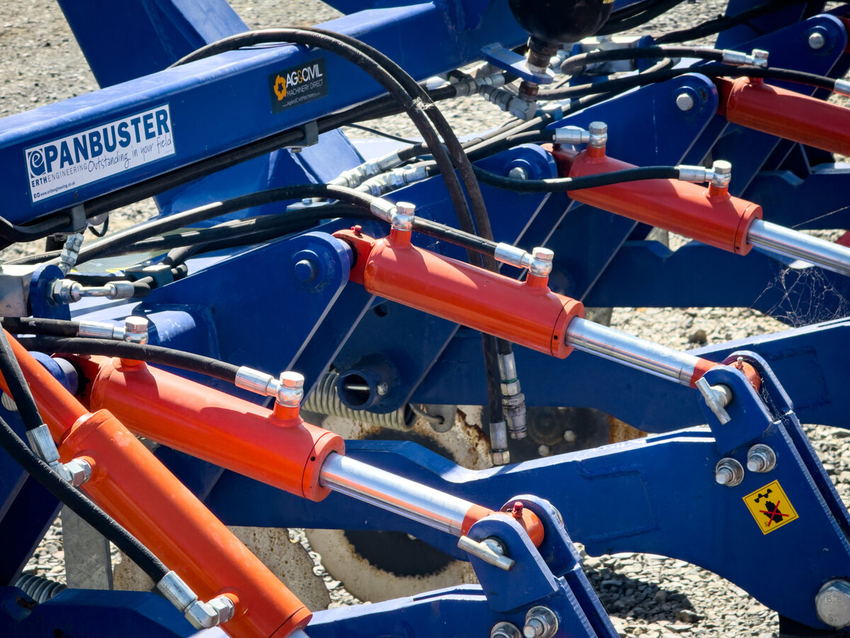 Erth Engineering | Agriseeder | Panbuster | Ag and Civil Machinery