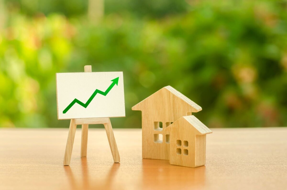 Hamilton's Population Growth: Trends and Predictions