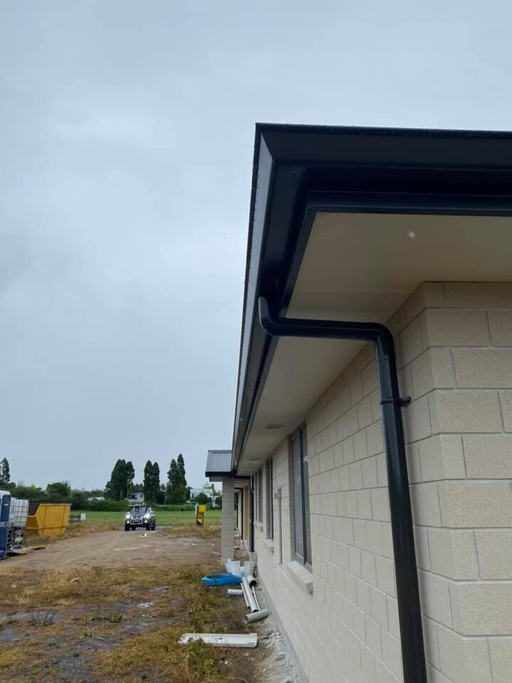 Why Shrewd People Choose Quarter Round Guttering In Hamilton