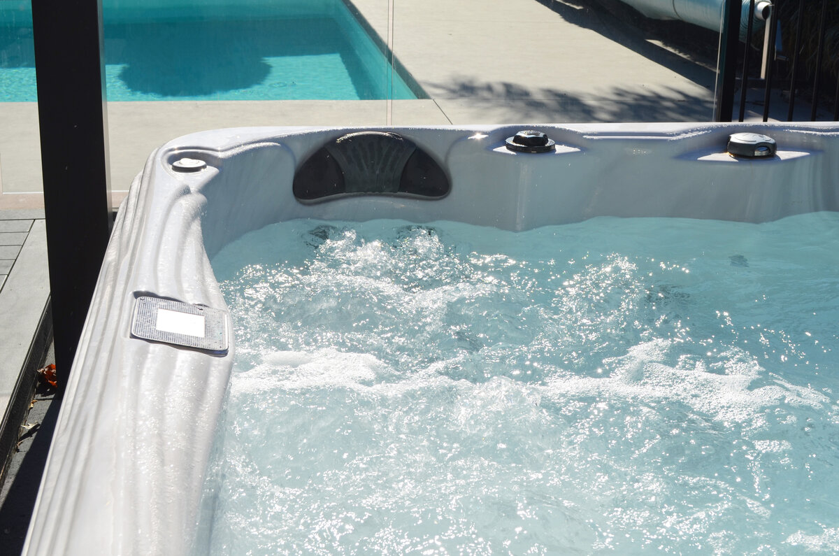 Professional Spa Treatment Service - My Pool Clean