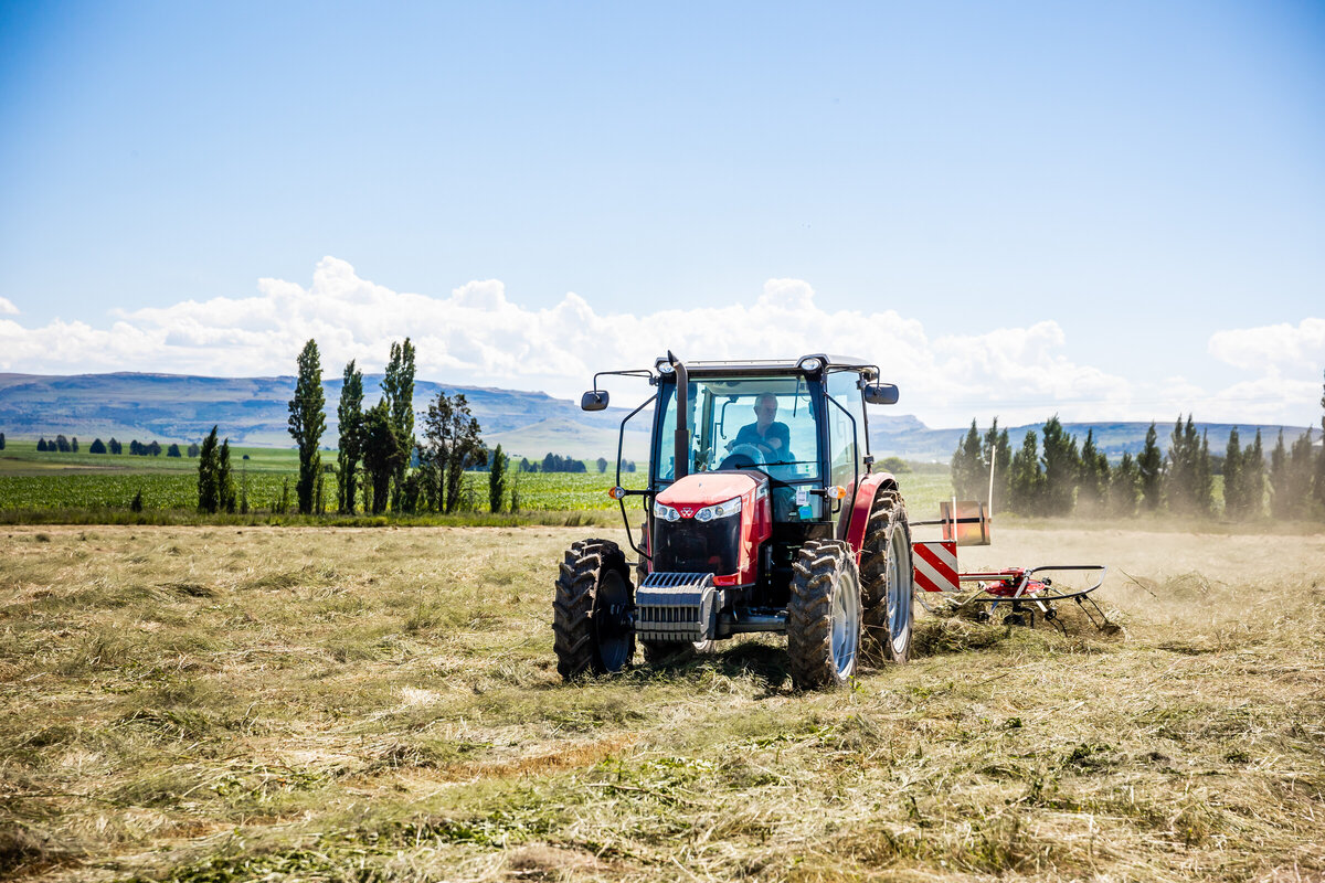 Massey Ferguson | Tedders | The Tractor Centre