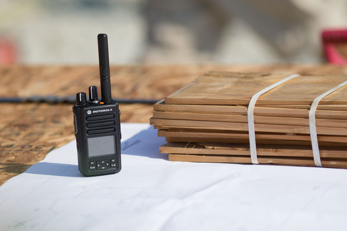 How-To-Radio: Radios vs Cellphones | Mobicomm Limited