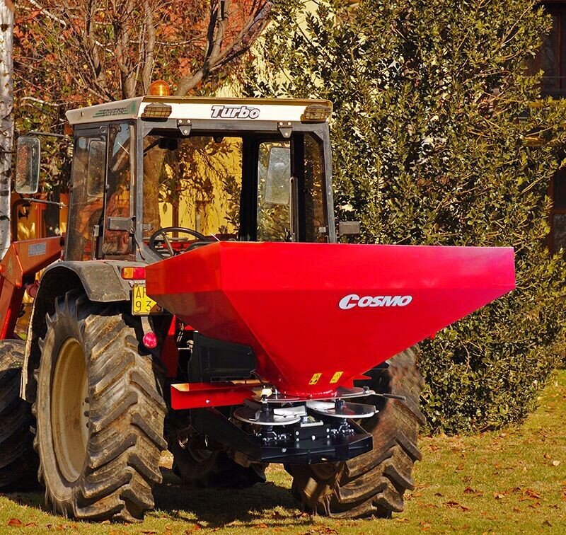 RE Series Fertiliser Spreaders | Cosmo | Ag Attachments Limited