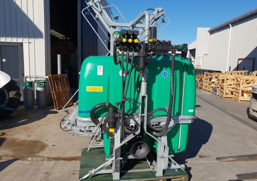 Linkage & Trailed Sprayers | Carrarospray | Ag Attachments Limited