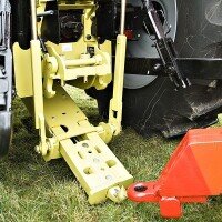 Dromone | Hydraulic Push Back Hitch | Ball Spoon | Pallet Forks | Ag ...