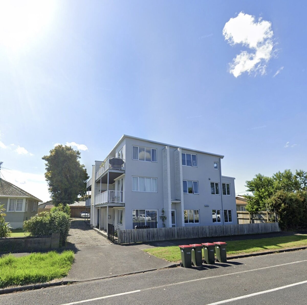 Point England | Shorcom